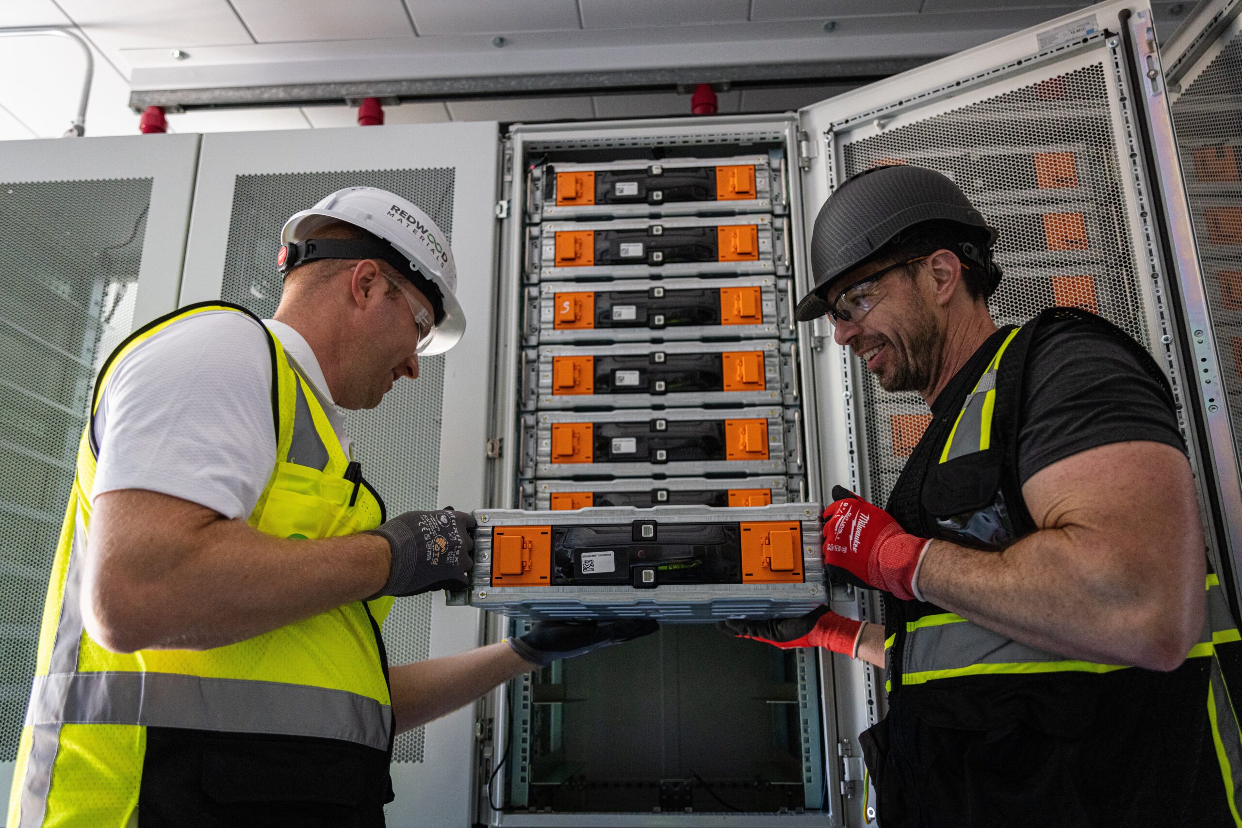 Redwood Recovers and Recycles Li-Ion Batteries After Accidents and ...